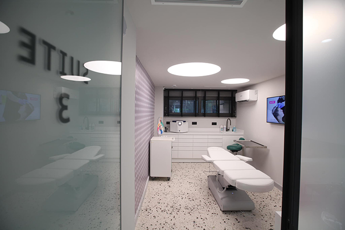 MICRODENTAL - ΣΠΑΝΟΥΔΑΚΗΣ ΣΤΥΛΙΑΝΟΣ - Φωτογραφίες | Χειρουργός ...