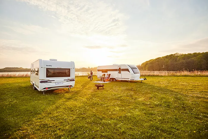 ΖΑΜΠΕΤΑΣ | Είδη Camping Εξοχής Τροχόσπιτα - Αυτοκινούμενα Τροχόσπιτα ...
