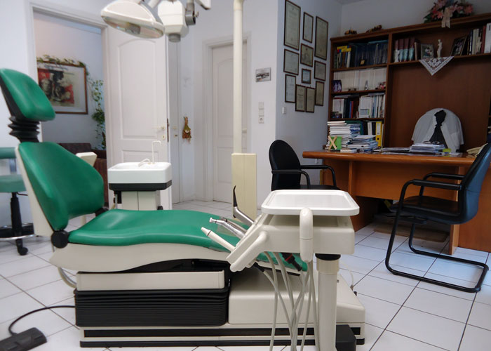 ΠΟΥΛΙΟΣ ΑΝΑΡΓΥΡΟΣ | Περιοδοντολόγος M.sc Oral Biology - Οδοντιατρείο ...