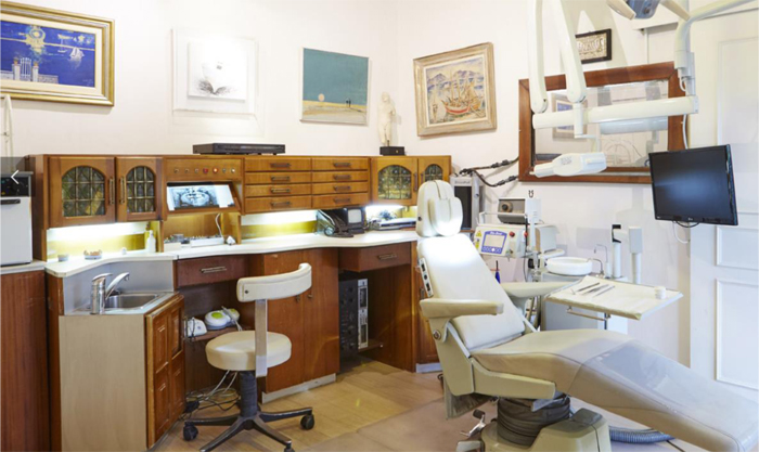 ΣΩΤΗΡΙΑΔΗΣ ΑΡΙΣΤΟΤΕΛΗΣ DR | Χειρουργός Οδοντίατρος - Γενική ...